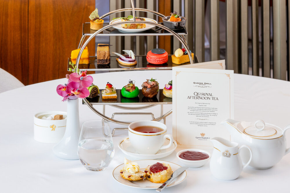 Cafe in Dubai | QCafé, Aboard the Queen Elizabeth 2 Ship Hotel